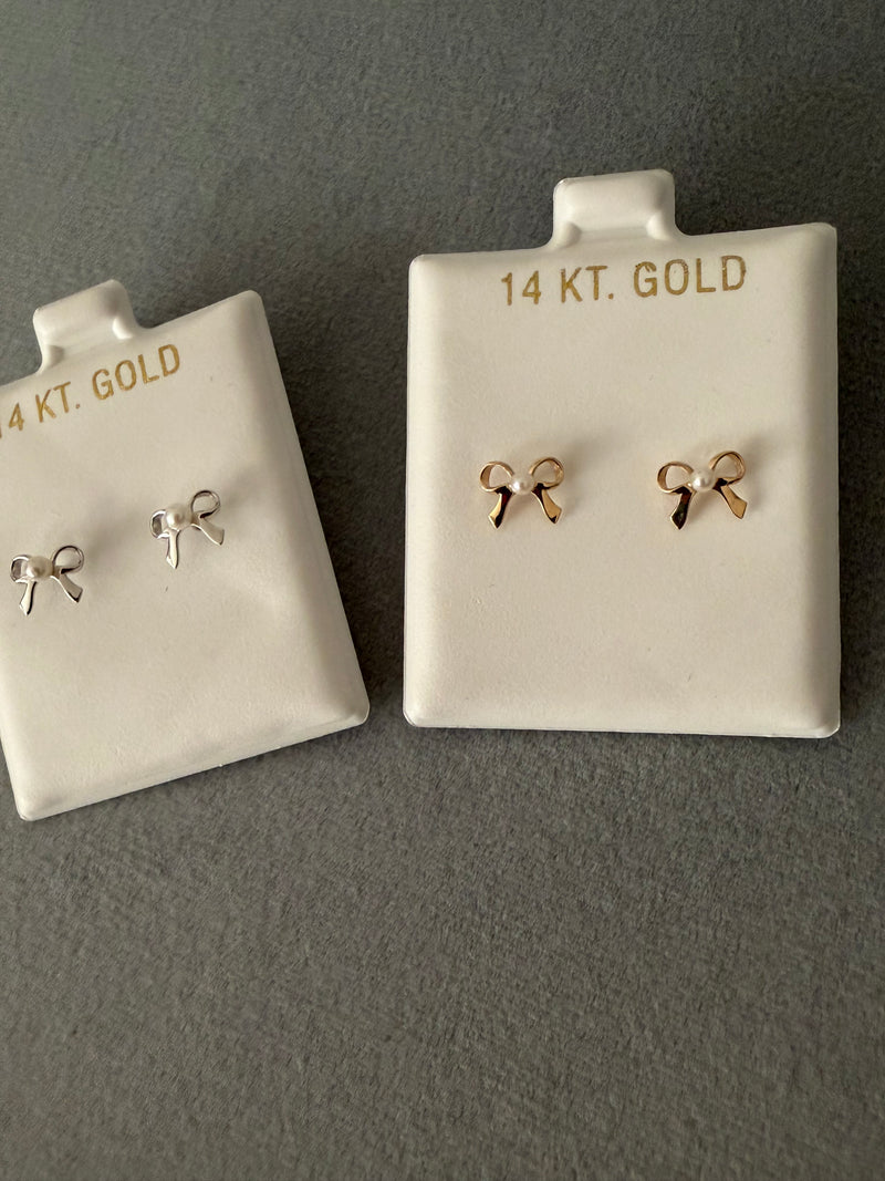 Little Girl Bow Screw backs With Pearl – Topaz & Ruby